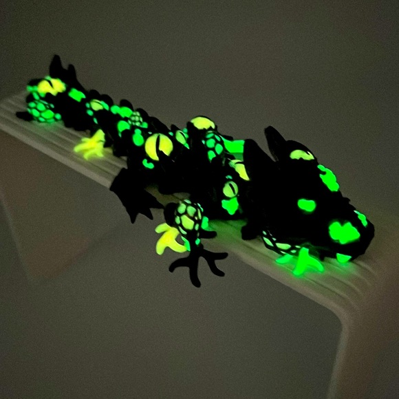 Toys | Articulated Glow In Dark Infested Dragon 3dprinted Fidget Toy ...